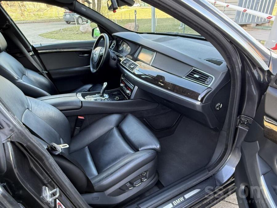 Grey BMW 530 2010 in Riga, with an engine capacity of 3.00 L and mileage of 0 thousand km for 7990 €, photo 8 on AUTOMOTO.COM.LV