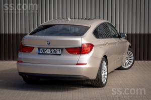 Grey BMW 530 2010 in Talsi, with an engine capacity of 3.00 L and mileage of 269 thousand km for 9950 €, photo 9 on AUTOMOTO.COM.LV