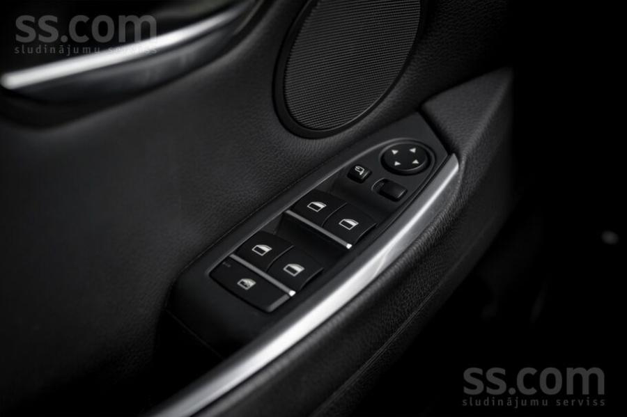 Grey BMW 530 2010 in Talsi, with an engine capacity of 3.00 L and mileage of 269 thousand km for 9950 €, photo 15 on AUTOMOTO.COM.LV