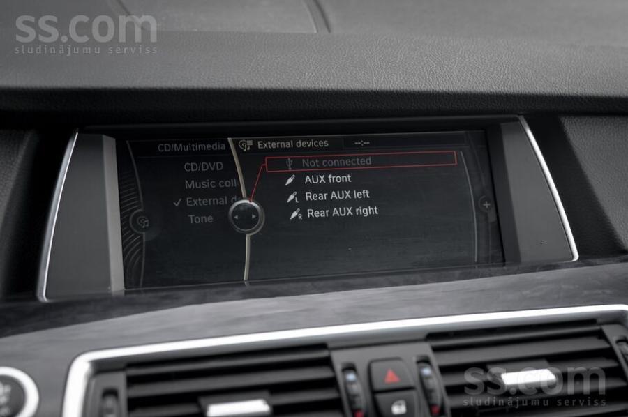Grey BMW 530 2010 in Talsi, with an engine capacity of 3.00 L and mileage of 269 thousand km for 9950 €, photo 21 on AUTOMOTO.COM.LV