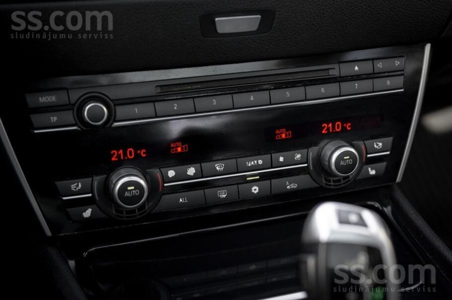Grey BMW 530 2010 in Talsi, with an engine capacity of 3.00 L and mileage of 269 thousand km for 9950 €, photo 25 on AUTOMOTO.COM.LV