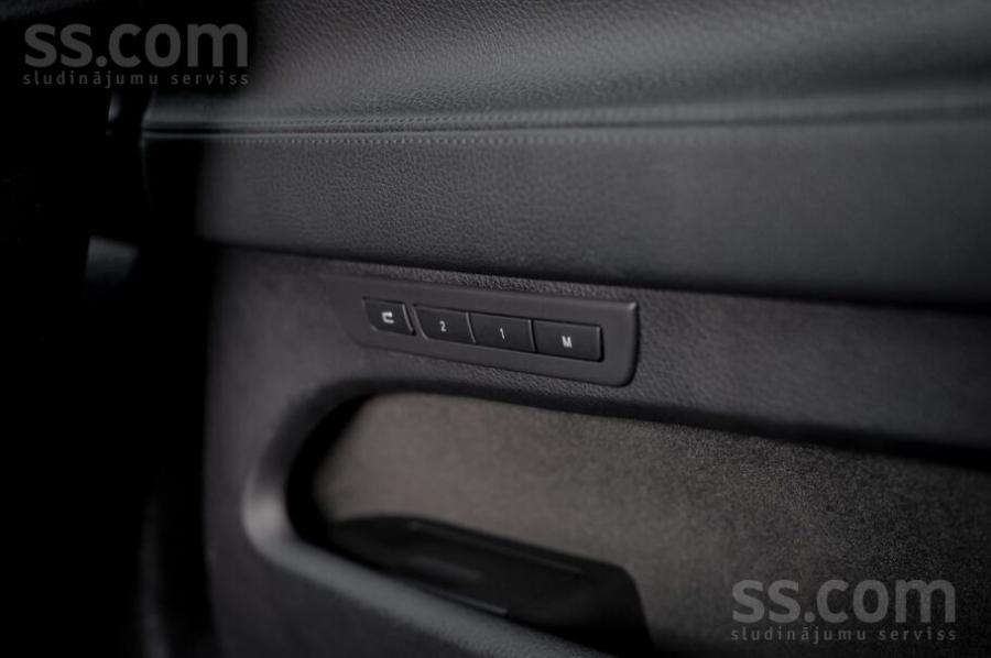 Grey BMW 530 2010 in Talsi, with an engine capacity of 3.00 L and mileage of 269 thousand km for 9950 €, photo 30 on AUTOMOTO.COM.LV
