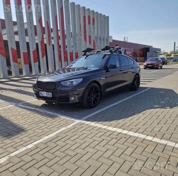 Grey BMW 530 2010 in Riga, with an engine capacity of 3.00 L and mileage of 290 thousand km for 11500 €, photo 1 on AUTOMOTO.COM.LV