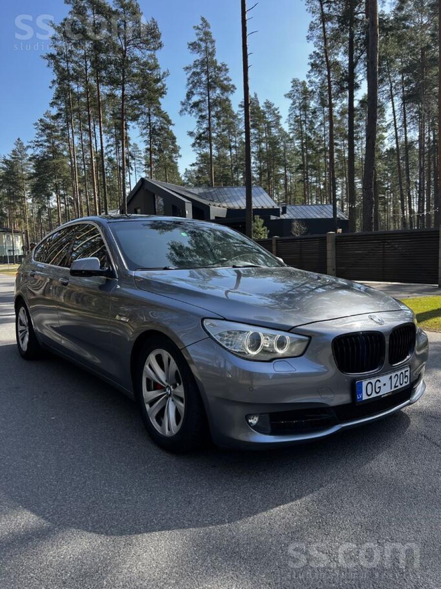 Grey BMW 530 2010 in Riga, with an engine capacity of 3.00 L and mileage of 291 thousand km for 10300 €, photo 1 on AUTOMOTO.COM.LV