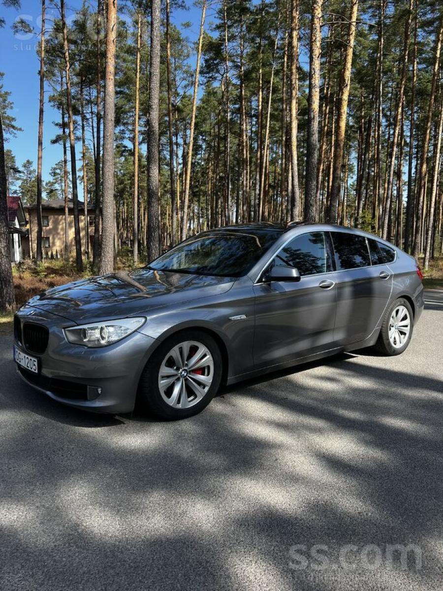 Grey BMW 530 2010 in Riga, with an engine capacity of 3.00 L and mileage of 291 thousand km for 10300 €, photo 5 on AUTOMOTO.COM.LV