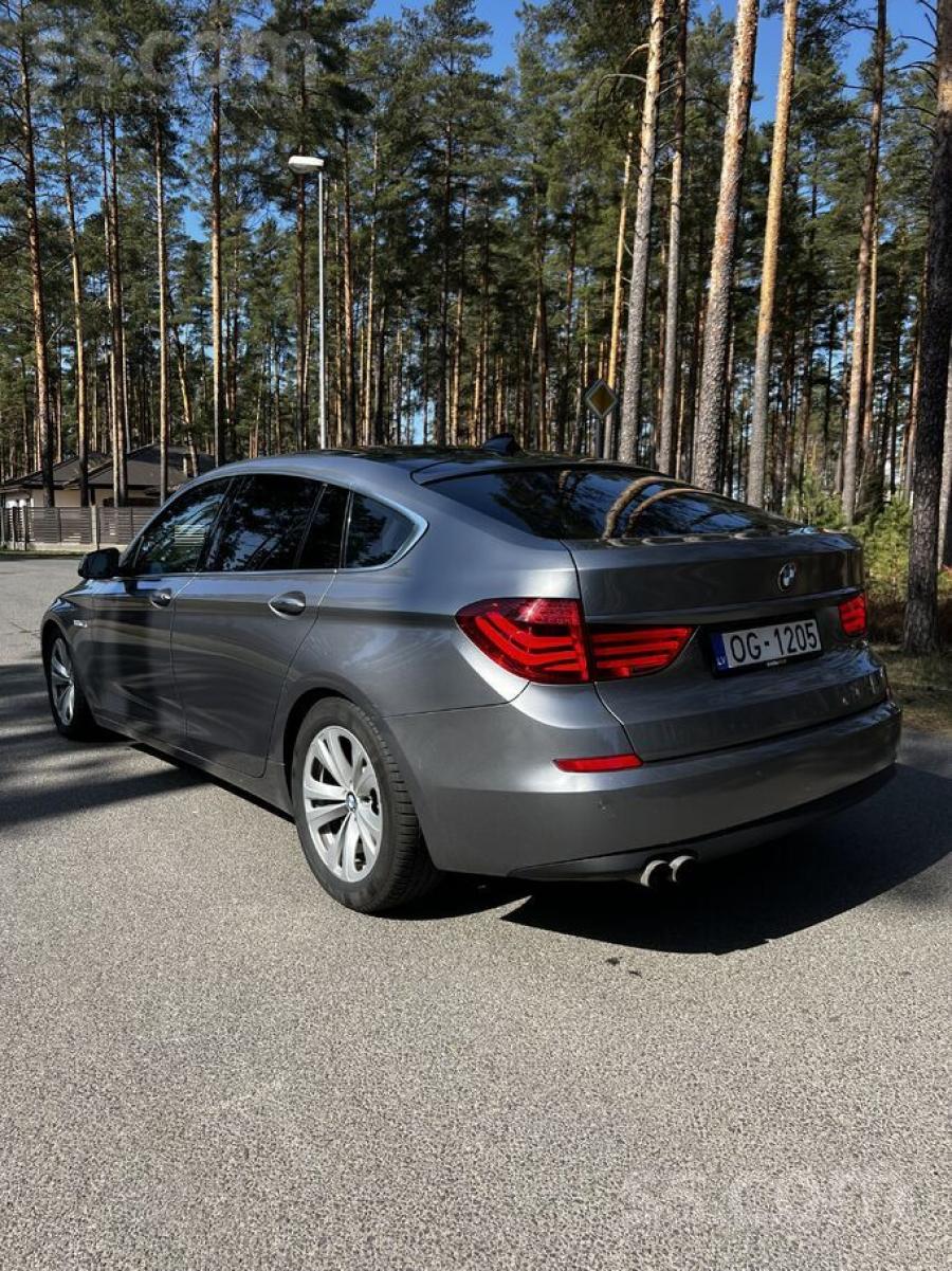 Grey BMW 530 2010 in Riga, with an engine capacity of 3.00 L and mileage of 291 thousand km for 10300 €, photo 9 on AUTOMOTO.COM.LV