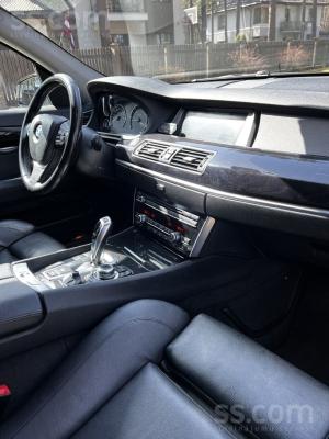 Grey BMW 530 2010 in Riga, with an engine capacity of 3.00 L and mileage of 291 thousand km for 10300 €, photo 10 on AUTOMOTO.COM.LV