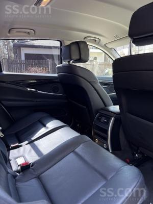 Grey BMW 530 2010 in Riga, with an engine capacity of 3.00 L and mileage of 291 thousand km for 10300 €, photo 12 on AUTOMOTO.COM.LV