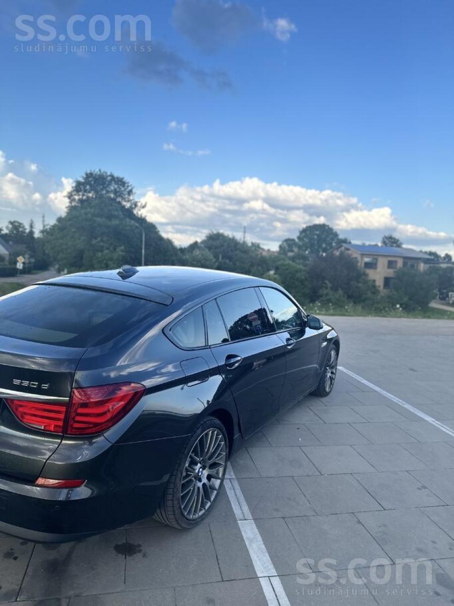 Pelēks BMW 530 2010 Ogre, ar dzinēja tilpumu 3.00 L un nobraukumu 225 tūkst. km par 8600 €, foto 4 vietnē AUTOMOTO.COM.LV