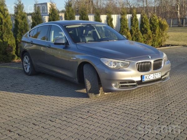 Grey BMW 530 2010 in Jelgava, with an engine capacity of 3.00 L and mileage of 414 thousand km for 8200 €, photo 3 on AUTOMOTO.COM.LV