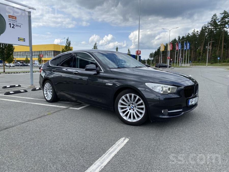 Grey BMW 530 2010 in Riga, with an engine capacity of 3.00 L and mileage of 319 thousand km for 8600 €, photo 5 on AUTOMOTO.COM.LV