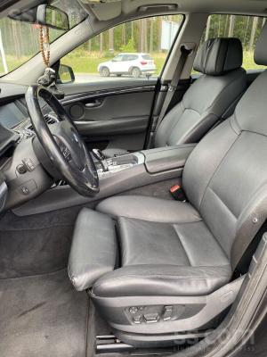 Grey BMW 530 2010 in Riga, with an engine capacity of 3.00 L and mileage of 319 thousand km for 8600 €, photo 10 on AUTOMOTO.COM.LV