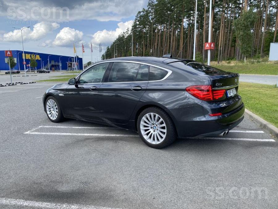 Grey BMW 530 2010 in Riga, with an engine capacity of 3.00 L and mileage of 319 thousand km for 8600 €, photo 13 on AUTOMOTO.COM.LV
