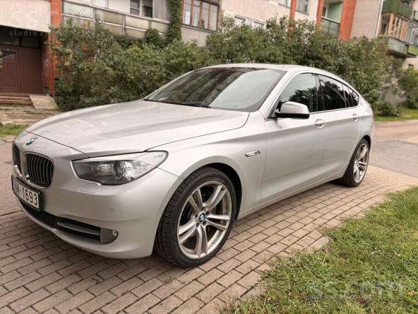 Pelēks BMW 530 2010 Bauska, ar dzinēja tilpumu 3.00 L un nobraukumu 253 tūkst. km par 8000 €, foto 6 vietnē AUTOMOTO.COM.LV