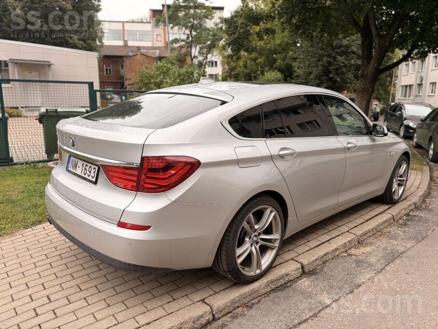 Grey BMW 530 2010 in Bauska, with an engine capacity of 3.00 L and mileage of 253 thousand km for 8000 €, photo 4 on AUTOMOTO.COM.LV