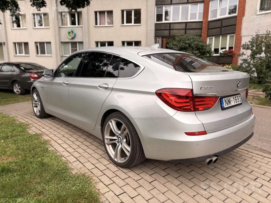 Grey BMW 530 2010 in Bauska, with an engine capacity of 3.00 L and mileage of 253 thousand km for 8000 €, photo 6 on AUTOMOTO.COM.LV