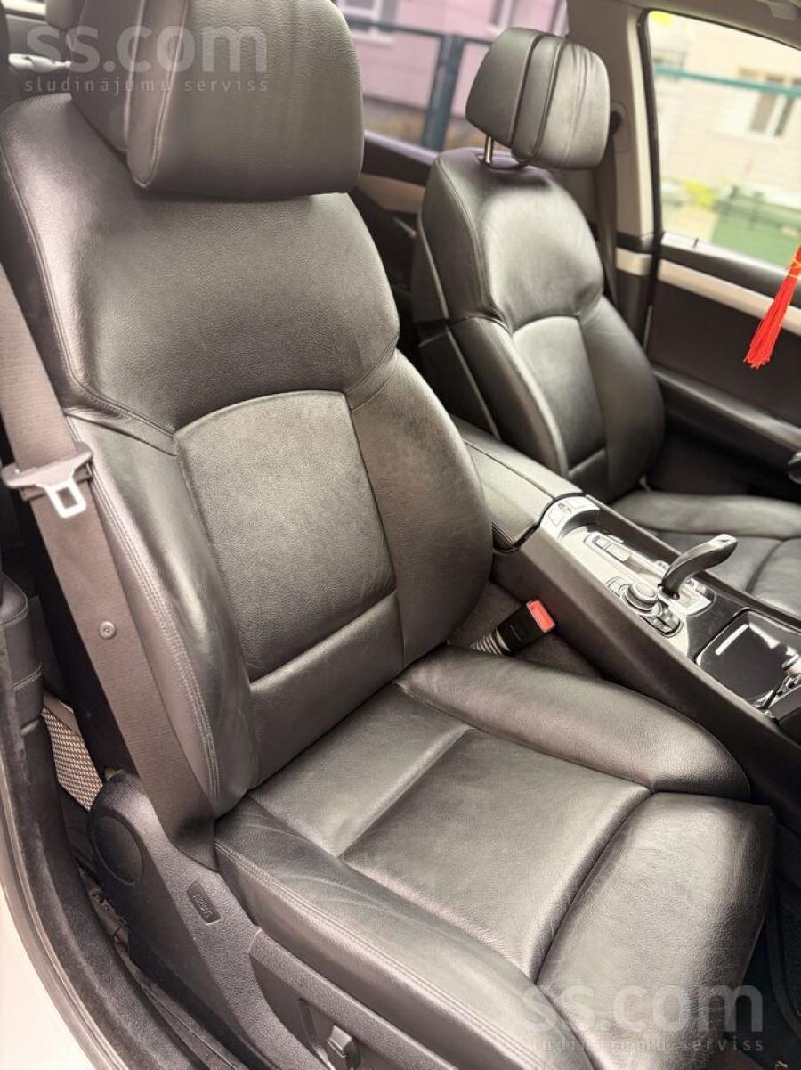 Grey BMW 530 2010 in Bauska, with an engine capacity of 3.00 L and mileage of 253 thousand km for 8000 €, photo 12 on AUTOMOTO.COM.LV