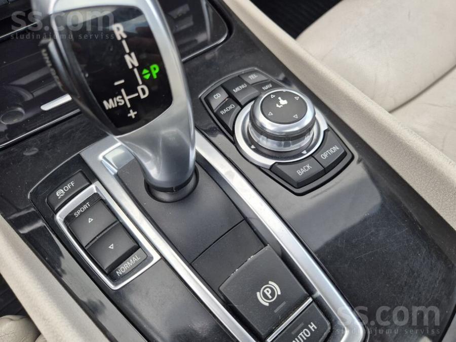 Pelēks BMW 530 2010 Rīga, ar dzinēja tilpumu 3.00 L un nobraukumu 320 tūkst. km par 8450 €, foto 14 vietnē AUTOMOTO.COM.LV