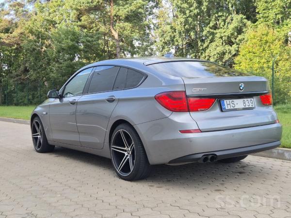 Grey BMW 530 2010 in Riga, with an engine capacity of 3.00 L and mileage of 320 thousand km for 8450 €, photo 3 on AUTOMOTO.COM.LV