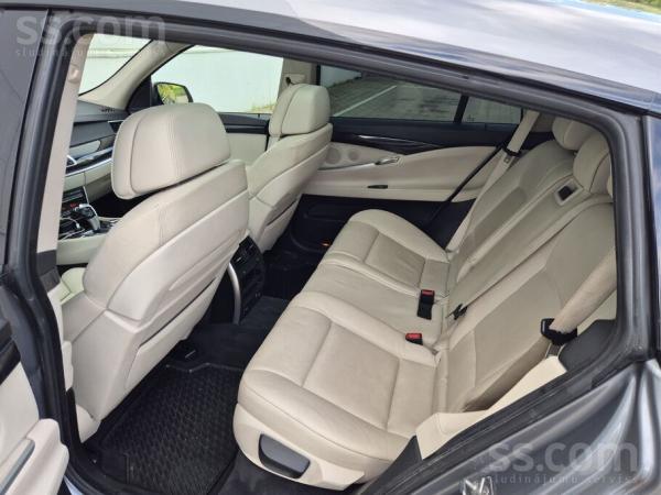 Grey BMW 530 2010 in Riga, with an engine capacity of 3.00 L and mileage of 320 thousand km for 8450 €, photo 7 on AUTOMOTO.COM.LV