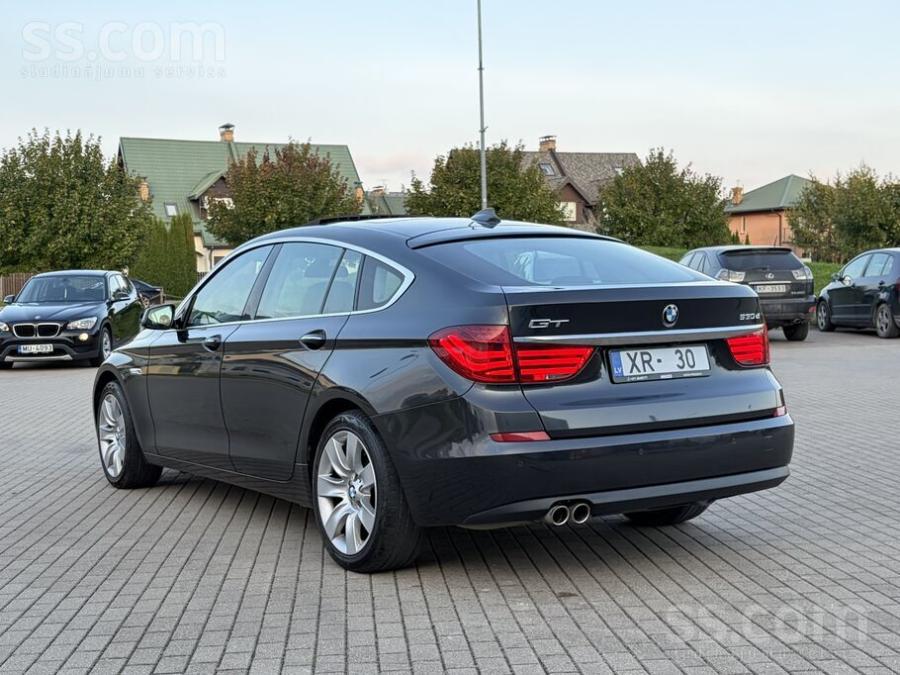 Grey BMW 530 2010 in Riga, with an engine capacity of 3.00 L and mileage of 359 thousand km for 9600 €, photo 7 on AUTOMOTO.COM.LV