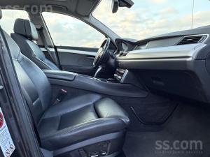 Grey BMW 530 2010 in Riga, with an engine capacity of 3.00 L and mileage of 359 thousand km for 9600 €, photo 10 on AUTOMOTO.COM.LV