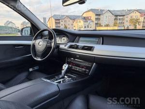 Grey BMW 530 2010 in Riga, with an engine capacity of 3.00 L and mileage of 359 thousand km for 9600 €, photo 15 on AUTOMOTO.COM.LV