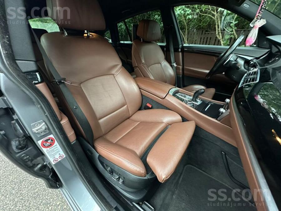 Pelēks BMW 530 2011 Rīga, ar dzinēja tilpumu 3.00 L un nobraukumu 248 tūkst. km par 11790 €, foto 28 vietnē AUTOMOTO.COM.LV