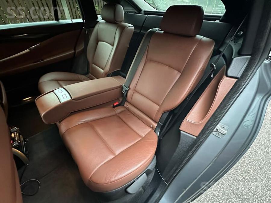Pelēks BMW 530 2011 Rīga, ar dzinēja tilpumu 3.00 L un nobraukumu 248 tūkst. km par 11790 €, foto 32 vietnē AUTOMOTO.COM.LV