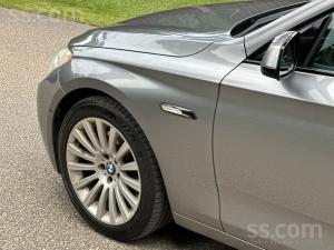 Pelēks BMW 530 2011 Rīga, ar dzinēja tilpumu 3.00 L un nobraukumu 248 tūkst. km par 11790 €, foto 36 vietnē AUTOMOTO.COM.LV