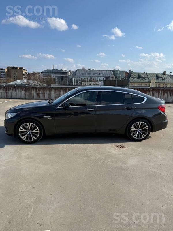 Grey BMW 530 2012 in Riga, with an engine capacity of 3.00 L and mileage of 281 thousand km for 10200 €, photo 4 on AUTOMOTO.COM.LV