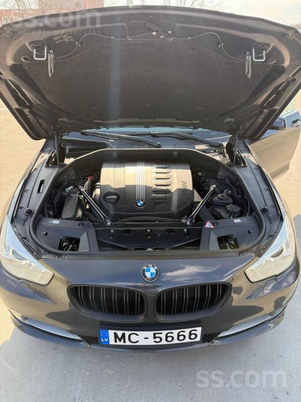 Grey BMW 530 2012 in Riga, with an engine capacity of 3.00 L and mileage of 281 thousand km for 10200 €, photo 9 on AUTOMOTO.COM.LV