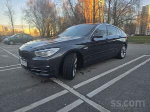 Grey BMW 530 2014 in Riga, with an engine capacity of 3.00 L and mileage of 263 thousand km for 14500 €, photo 2 on AUTOMOTO.COM.LV