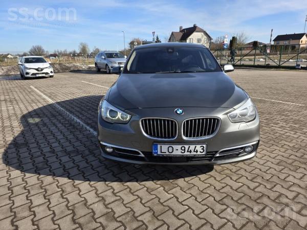 Grey BMW 530 2014 in Riga, with an engine capacity of 3.00 L and mileage of 320 thousand km for 15000 €, photo 4 on AUTOMOTO.COM.LV