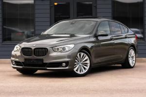 Grey BMW 530 2014 in Jelgava, with an engine capacity of 3.00 L and mileage of 250 thousand km for 16950 €, photo 4 on AUTOMOTO.COM.LV