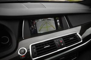 Grey BMW 530 2014 in Jelgava, with an engine capacity of 3.00 L and mileage of 250 thousand km for 16950 €, photo 18 on AUTOMOTO.COM.LV