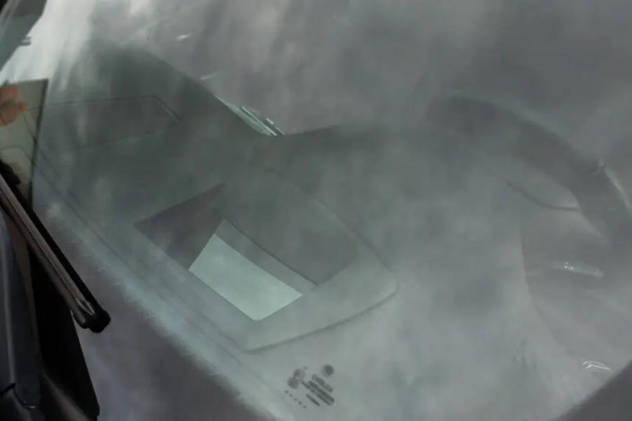 Grey BMW 530 2014 in Jelgava, with an engine capacity of 3.00 L and mileage of 250 thousand km for 16950 €, photo 20 on AUTOMOTO.COM.LV