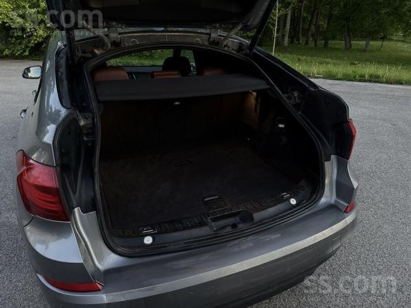 Pelēks BMW 530 2015 Ogre, ar dzinēja tilpumu 3.00 L un nobraukumu 327 tūkst. km par 13700 €, foto 5 vietnē AUTOMOTO.COM.LV