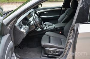 Grey BMW 530 2016 in Riga, with an engine capacity of 3.00 L and mileage of 182 thousand km for 17490 €, photo 14 on AUTOMOTO.COM.LV