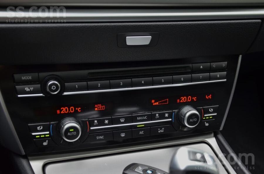 Grey BMW 530 2016 in Riga, with an engine capacity of 3.00 L and mileage of 182 thousand km for 17490 €, photo 26 on AUTOMOTO.COM.LV