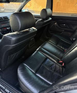 Pelēks BMW 530 2001 Liepāja, ar dzinēja tilpumu 3.00 L un nobraukumu 413 tūkst. km par 2550 €, foto 7 vietnē AUTOMOTO.COM.LV