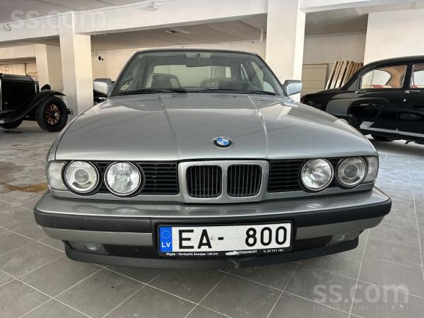 Pelēks BMW 530 1989 Talsi, ar dzinēja tilpumu 3.00 L un nobraukumu 235 tūkst. km par 7900 €, foto 1 vietnē AUTOMOTO.COM.LV
