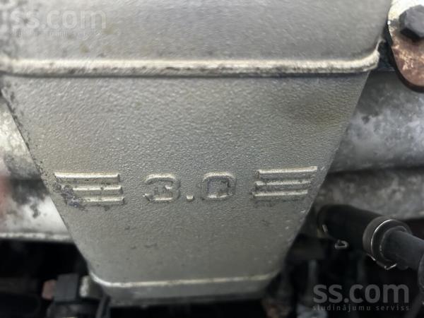 Pelēks BMW 530 1989 Talsi, ar dzinēja tilpumu 3.00 L un nobraukumu 235 tūkst. km par 7900 €, foto 3 vietnē AUTOMOTO.COM.LV