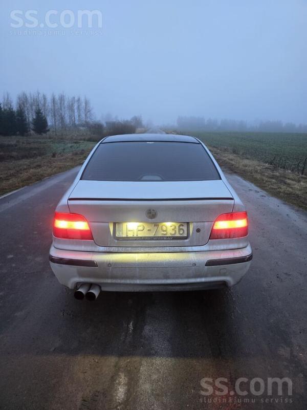 Grey BMW 530 1999 in Ludza, with an engine capacity of 3.00 L and mileage of 408 thousand km for 1900 €, photo 4 on AUTOMOTO.COM.LV