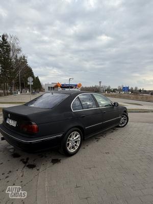 Серый БМВ 530 1999 в Вильнюс, объемом двигателя 2.90 л и пробегом 400 тыс. км за 2000 €, фото 7 на AUTOMOTO.COM.LV