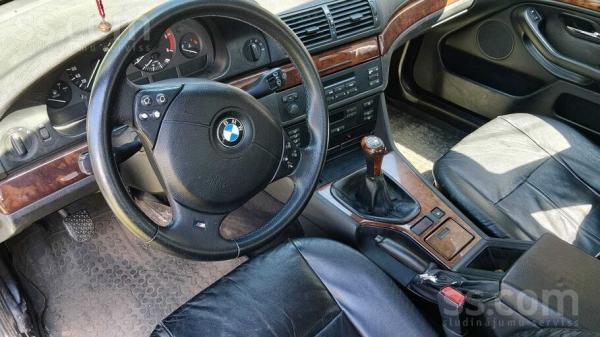 Grey BMW 530 1999 in Valmiera, with an engine capacity of 3.00 L and mileage of 308 thousand km for 1752 €, photo 2 on AUTOMOTO.COM.LV