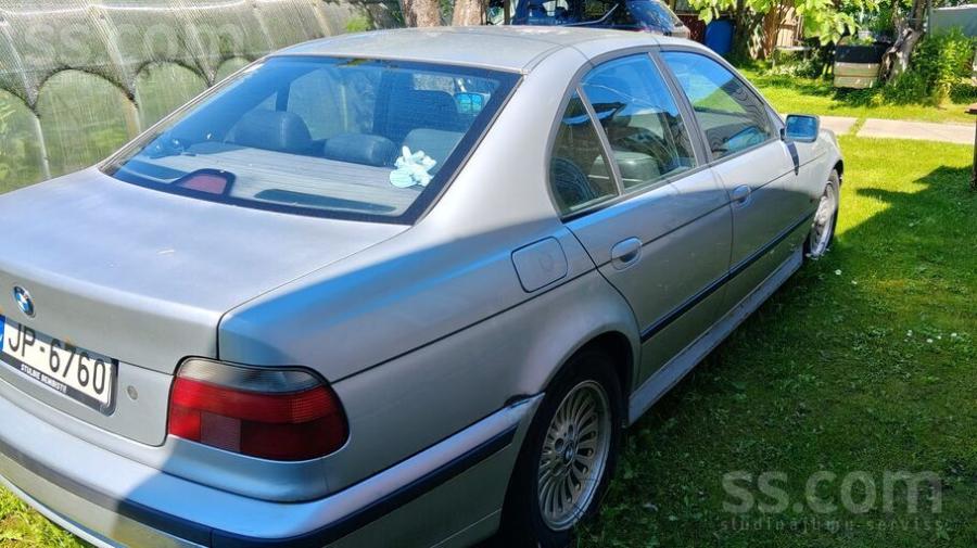 Grey BMW 530 1999 in Valmiera, with an engine capacity of 3.00 L and mileage of 308 thousand km for 1752 €, photo 7 on AUTOMOTO.COM.LV