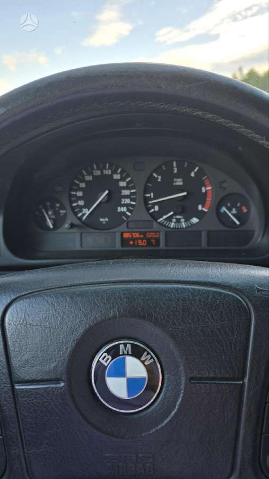 Grey BMW 530 1999 in Taurage, with an engine capacity of 2.93 L and mileage of 385 thousand km for 4000 €, photo 6 on AUTOMOTO.COM.LV