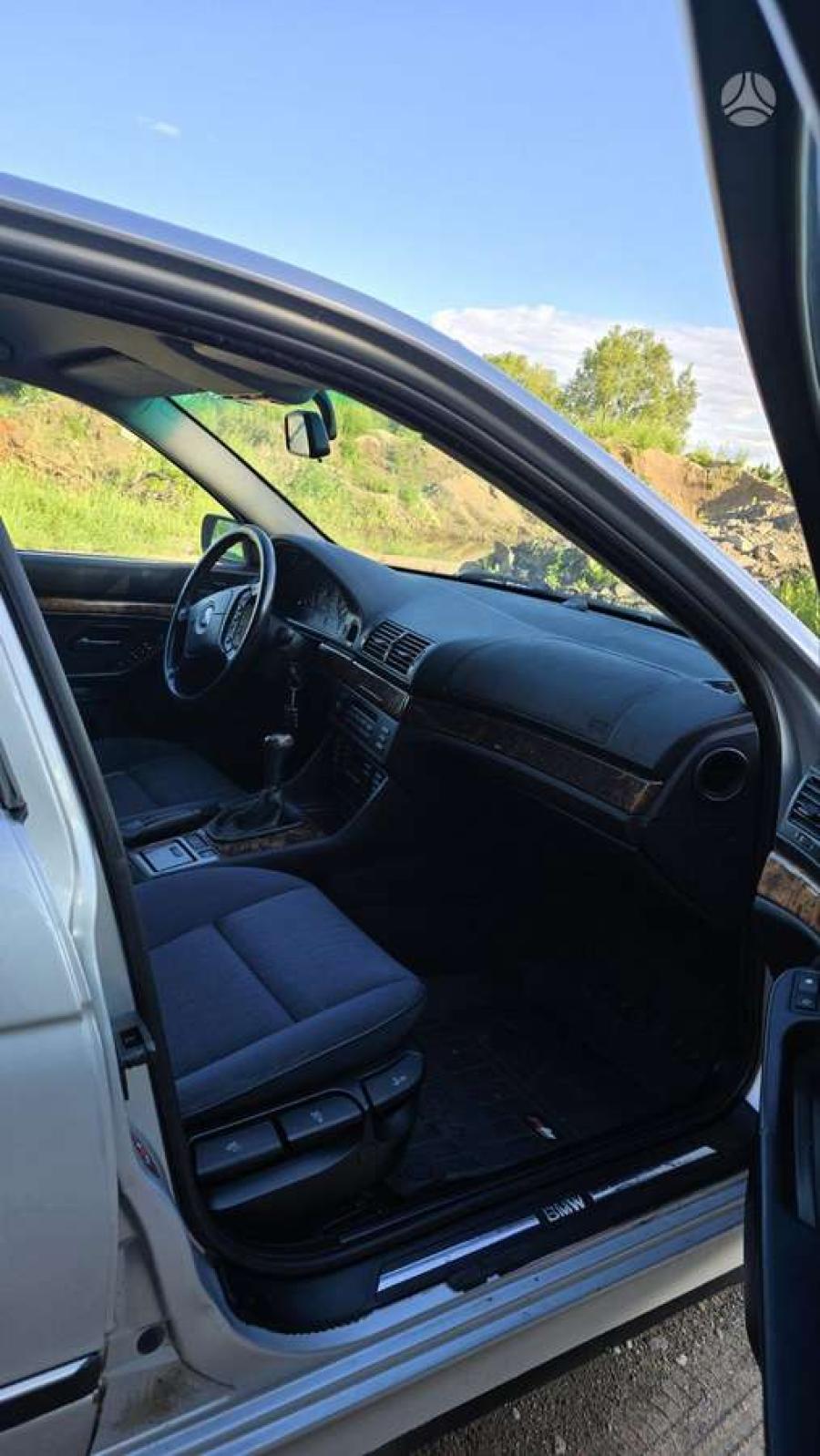 Grey BMW 530 1999 in Taurage, with an engine capacity of 2.93 L and mileage of 385 thousand km for 4000 €, photo 8 on AUTOMOTO.COM.LV
