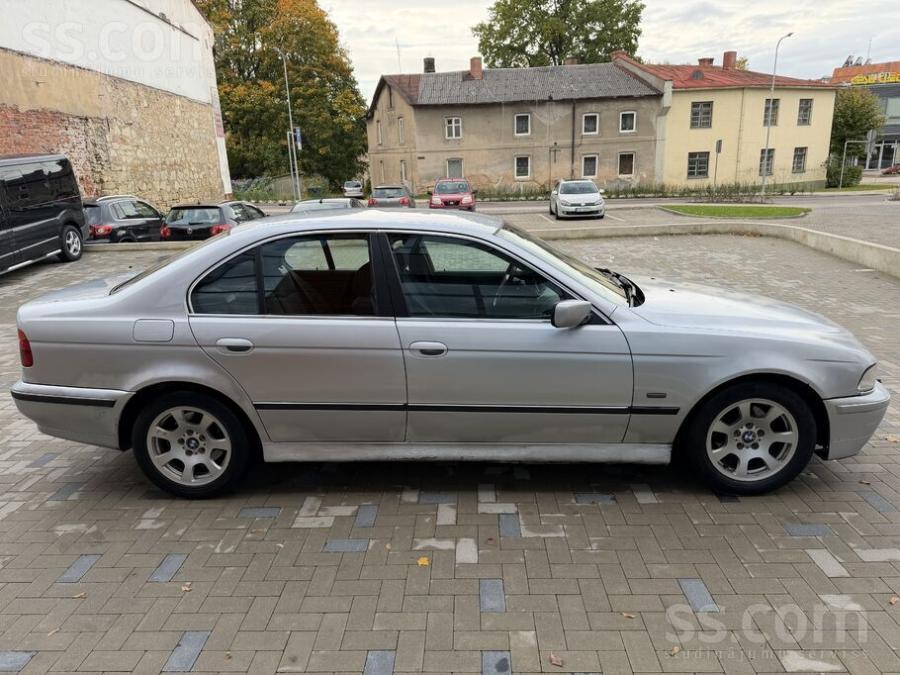 Серый БМВ 530 1999 в Цесис, объемом двигателя 3.00 л и пробегом 374 тыс. км за 1750 €, фото 8 на AUTOMOTO.COM.LV